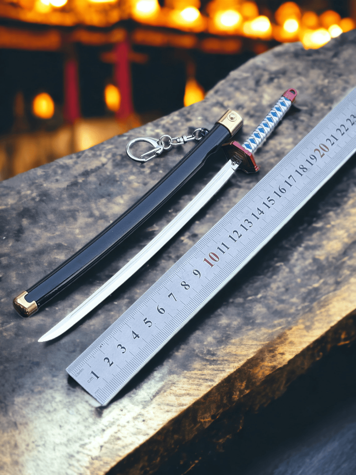 Pop-Up Katana Anime Keychains - Giyu's Nichirin | Demon Slayer